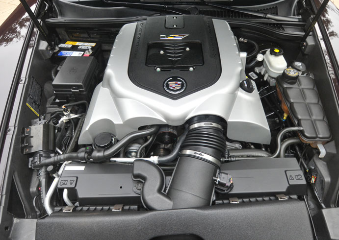 cadillac-xlr-v-engine1-490w.jpg