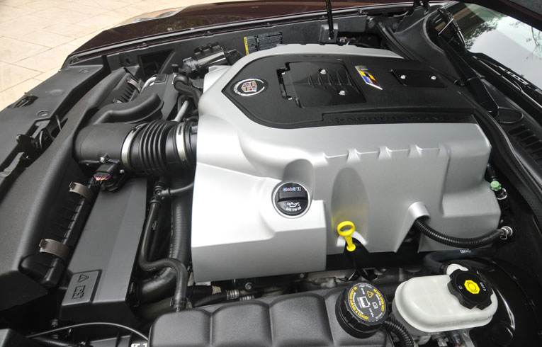 cadillac-xlr-v-engine2-490w.jpg