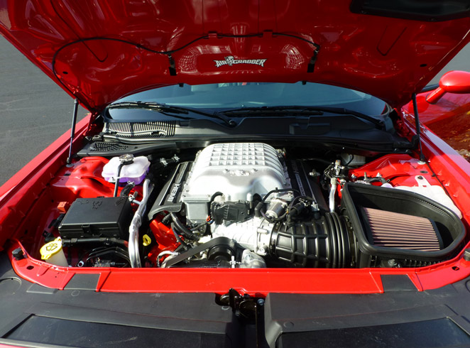 2018-dodge-demon-engine1-490w.jpg